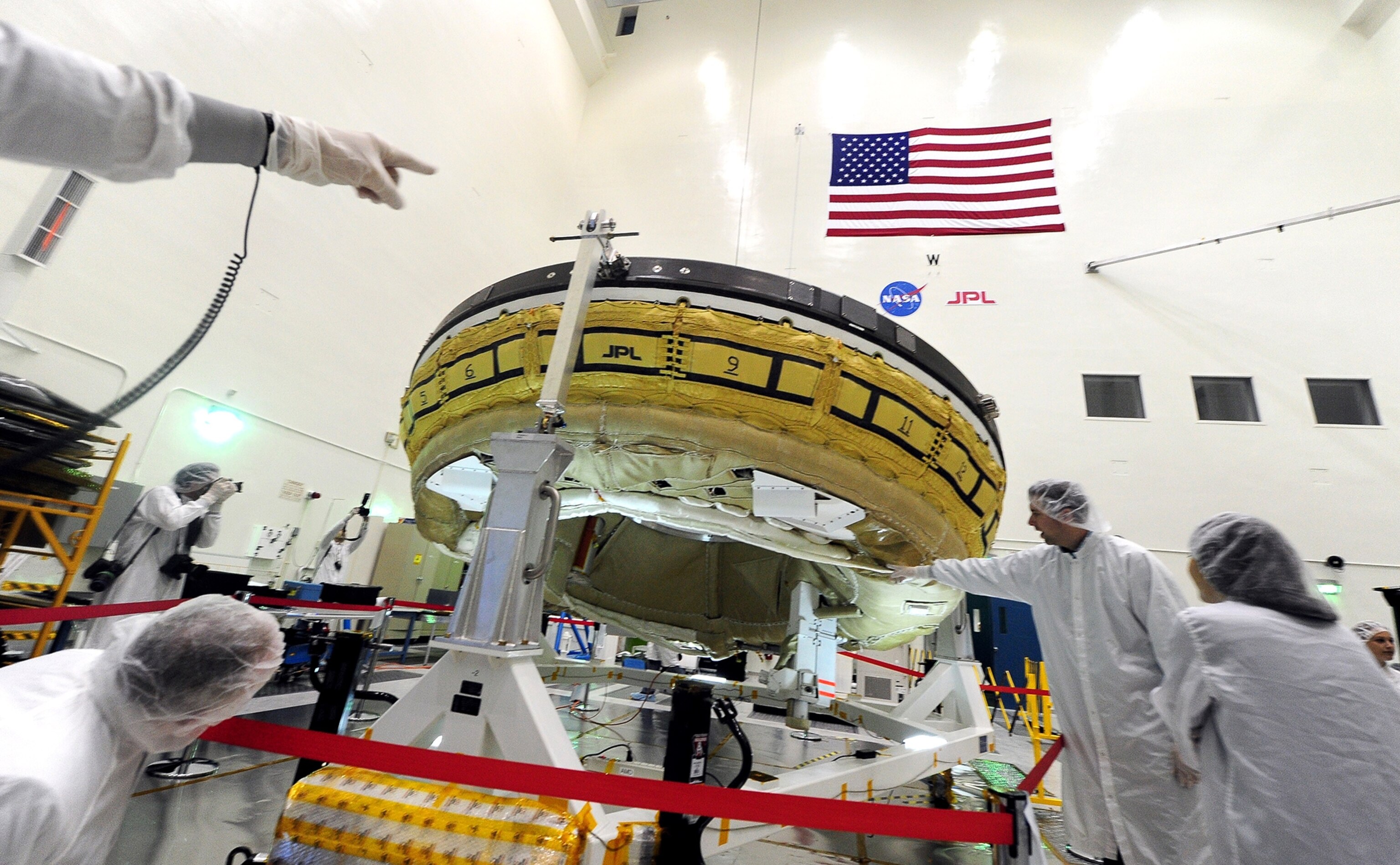 Best Space Pictures of the Week: Flying Saucer, Mars's "Heart ...