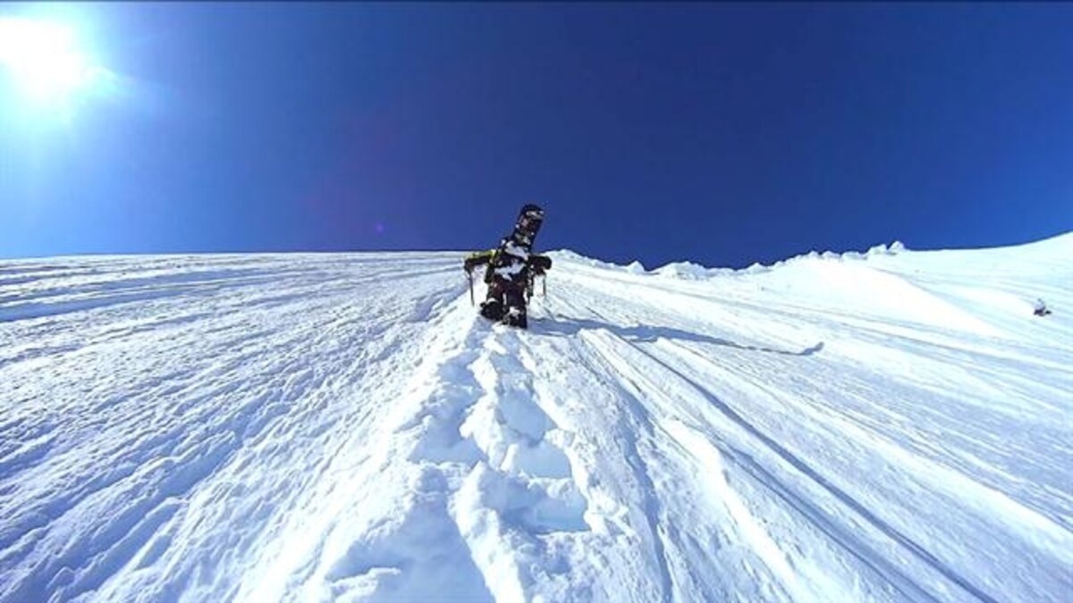 Video: Snowboarder Jeremy Jones Goes Higher – World Premiere 9/6