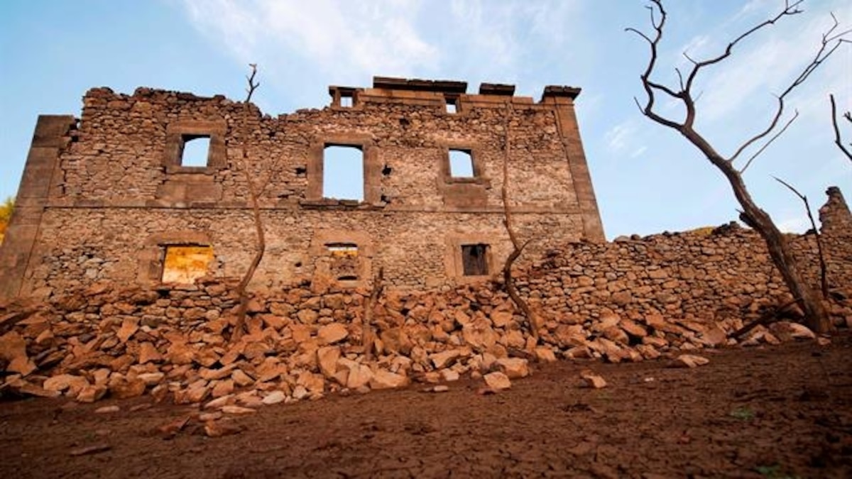 Drought Reveals Spanish Town Submerged in Reservoir | National Geographic