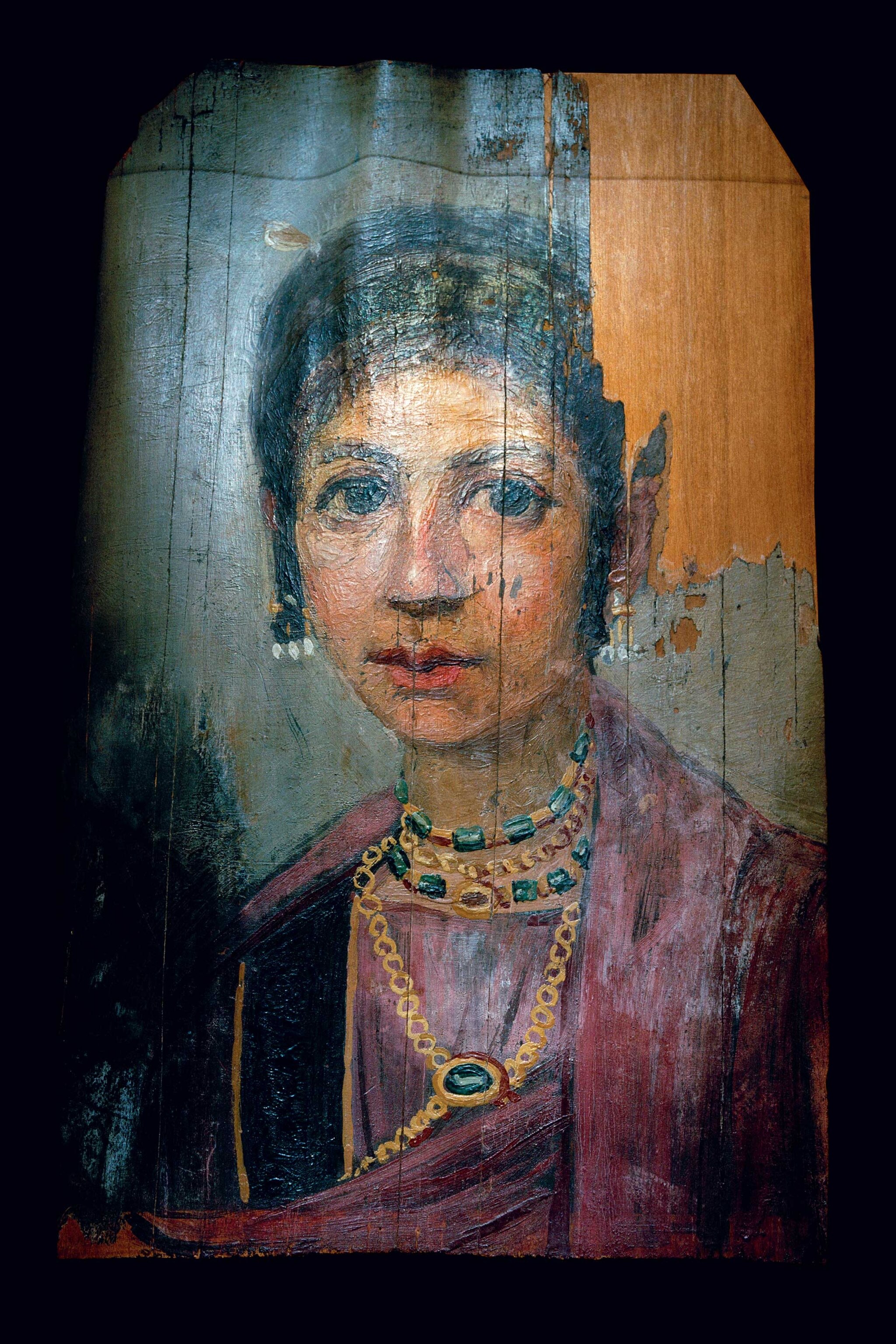 See ancient Egypt's stunning, lifelike mummy portraits