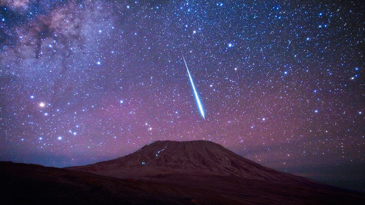 Space Photos This Week: Meteor, Epic Iceberg, and More | National ...