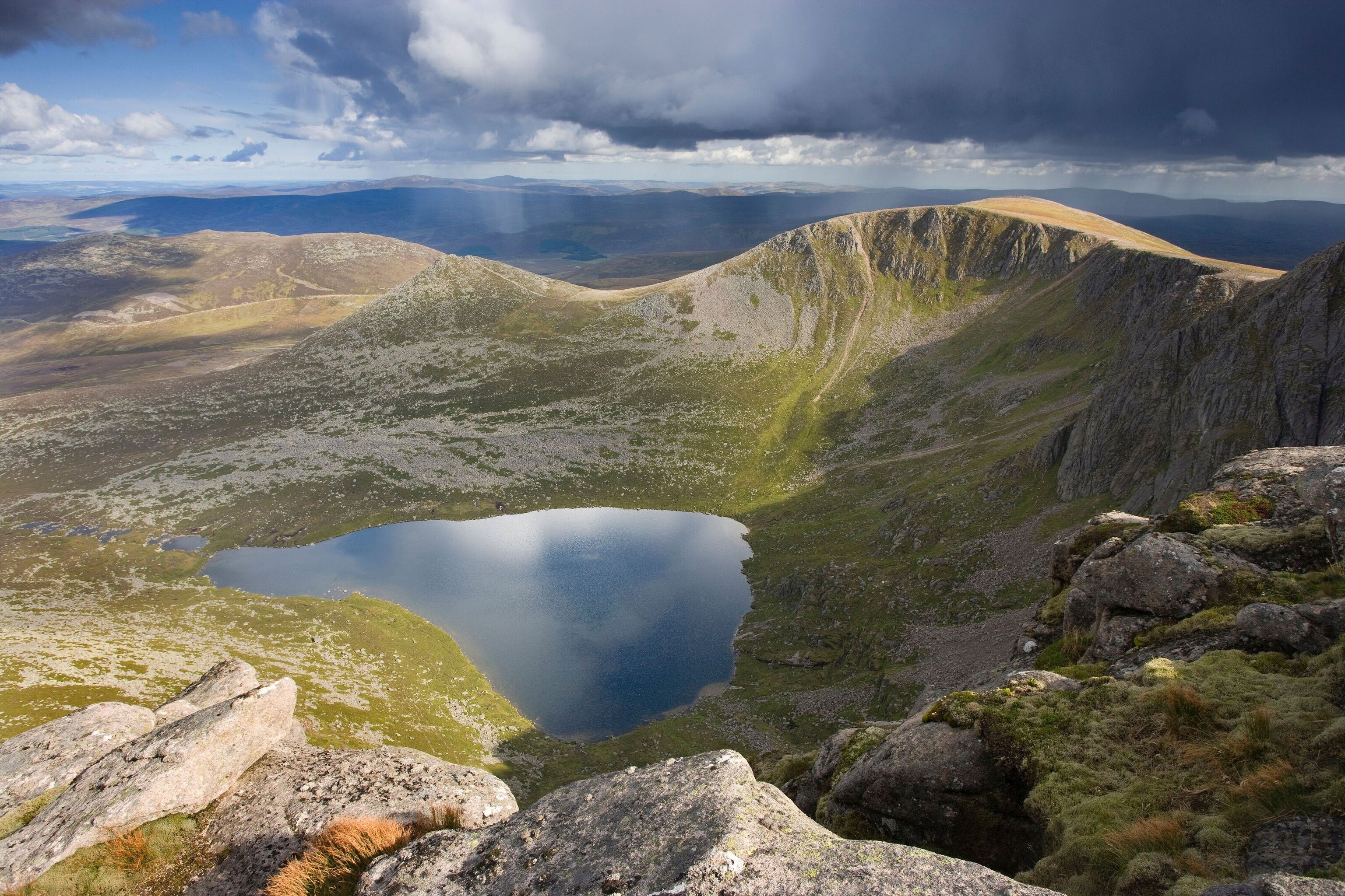 Hiking in the Scottish Highlands: expert tips on five challenging ...