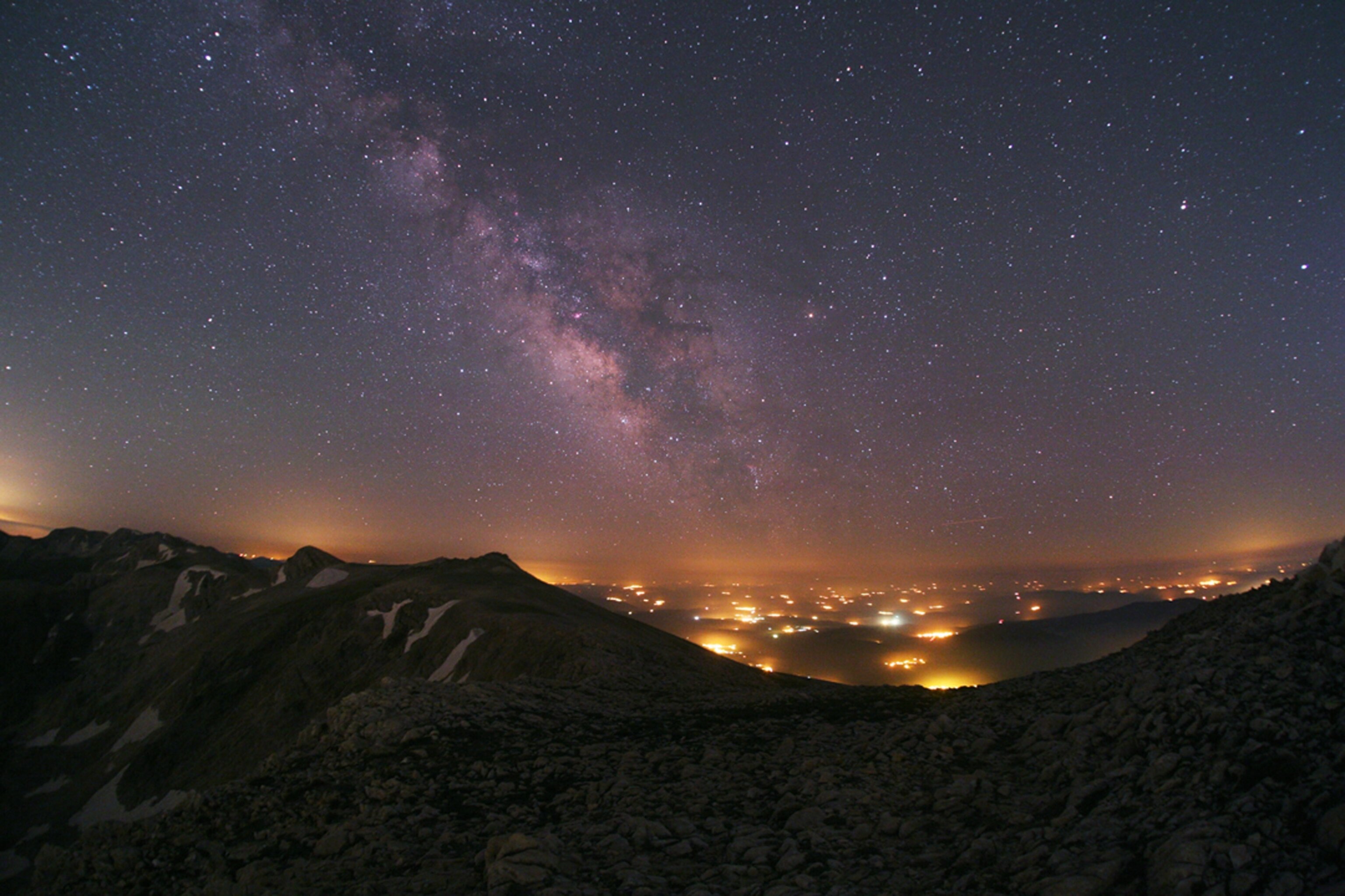 Space Pictures This Week: Cosmic Crash, Eroding Mars | National Geographic