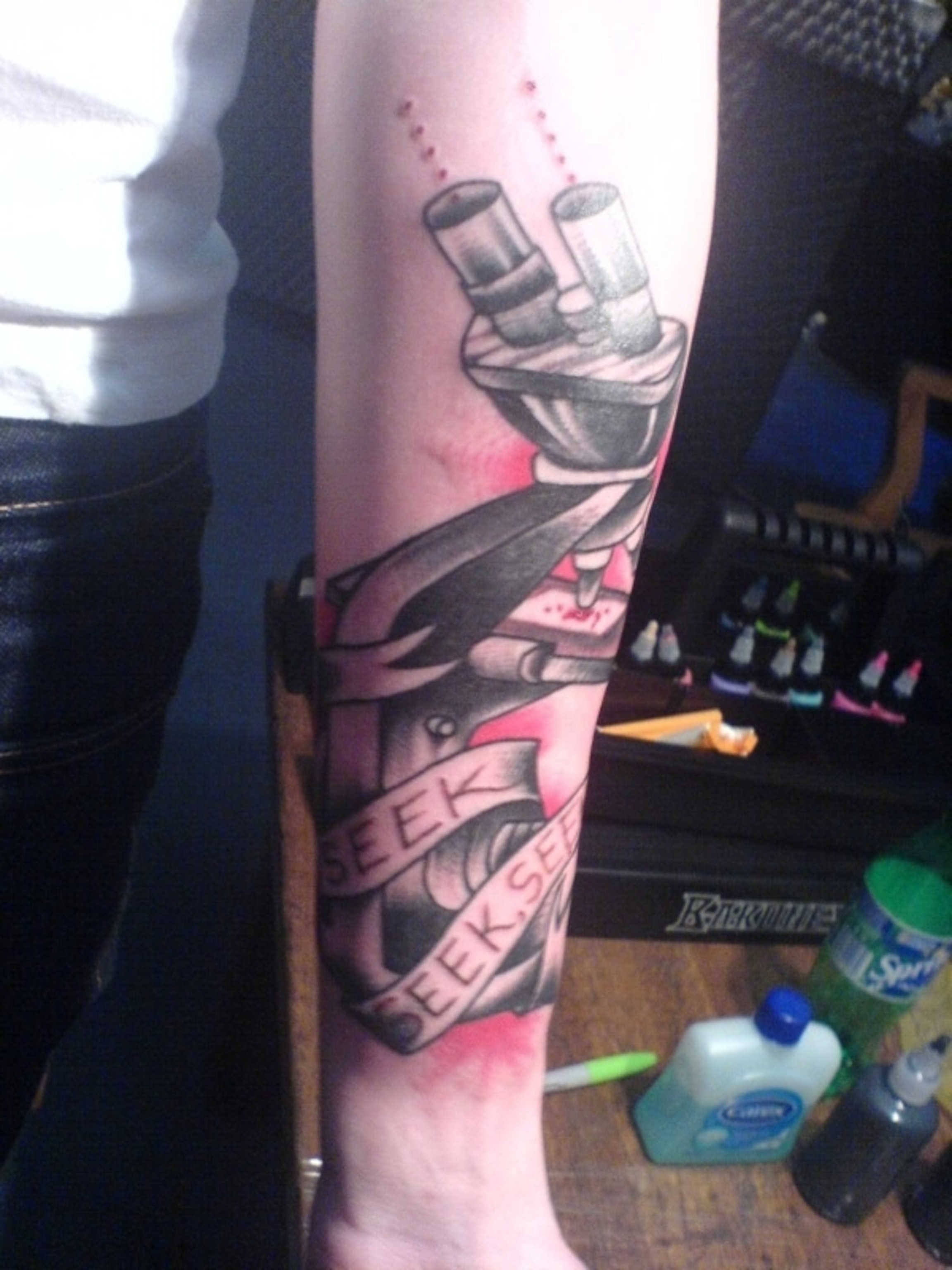 Seek, Microscope | National Geographic