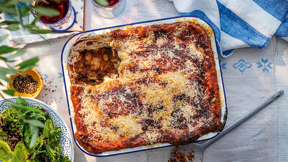 Everything you need to know about moussaka, the classic Greek dish ...
