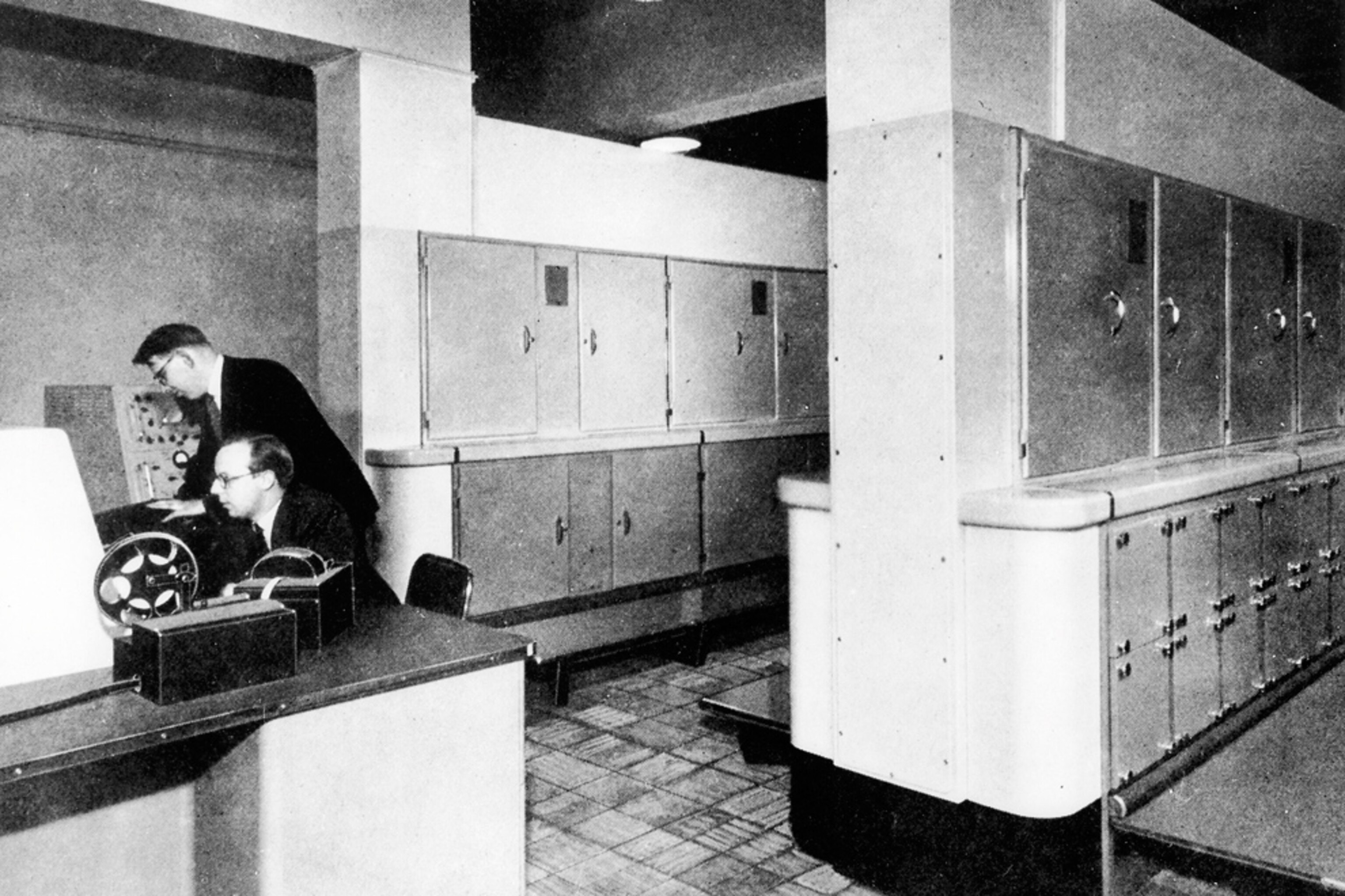 Watson Wins Jeopardy!—6 Artificial Intelligence Milestones