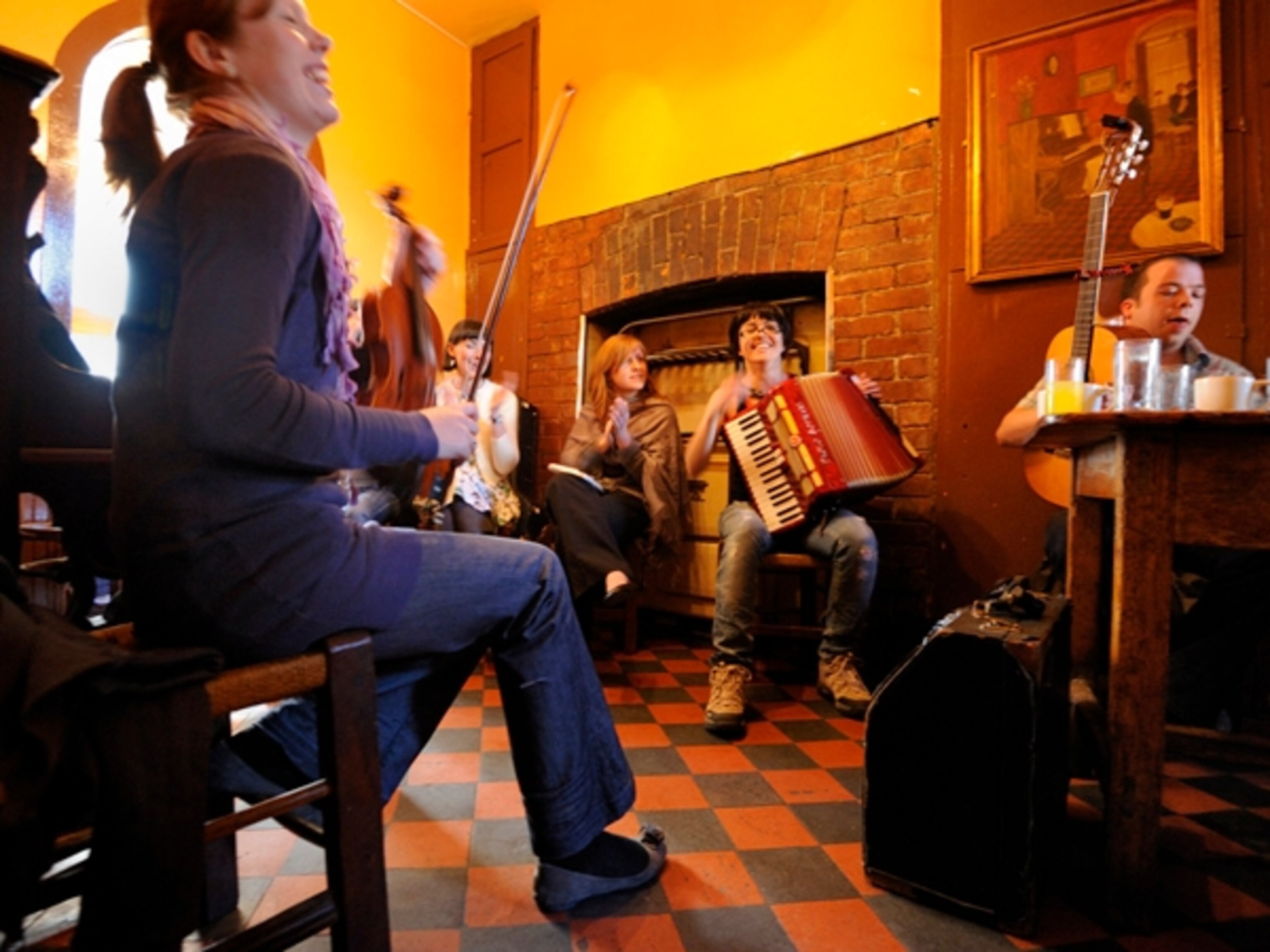 Jim Richardson on Capturing Pub Life in Ireland -- National Geographic