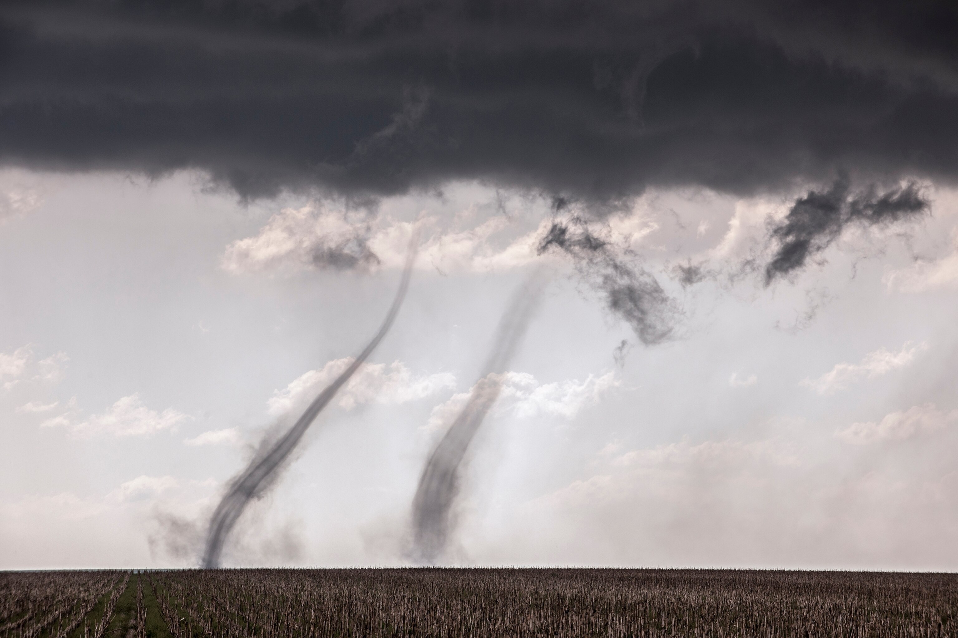 19 Electrifying Photos of Epic Storms