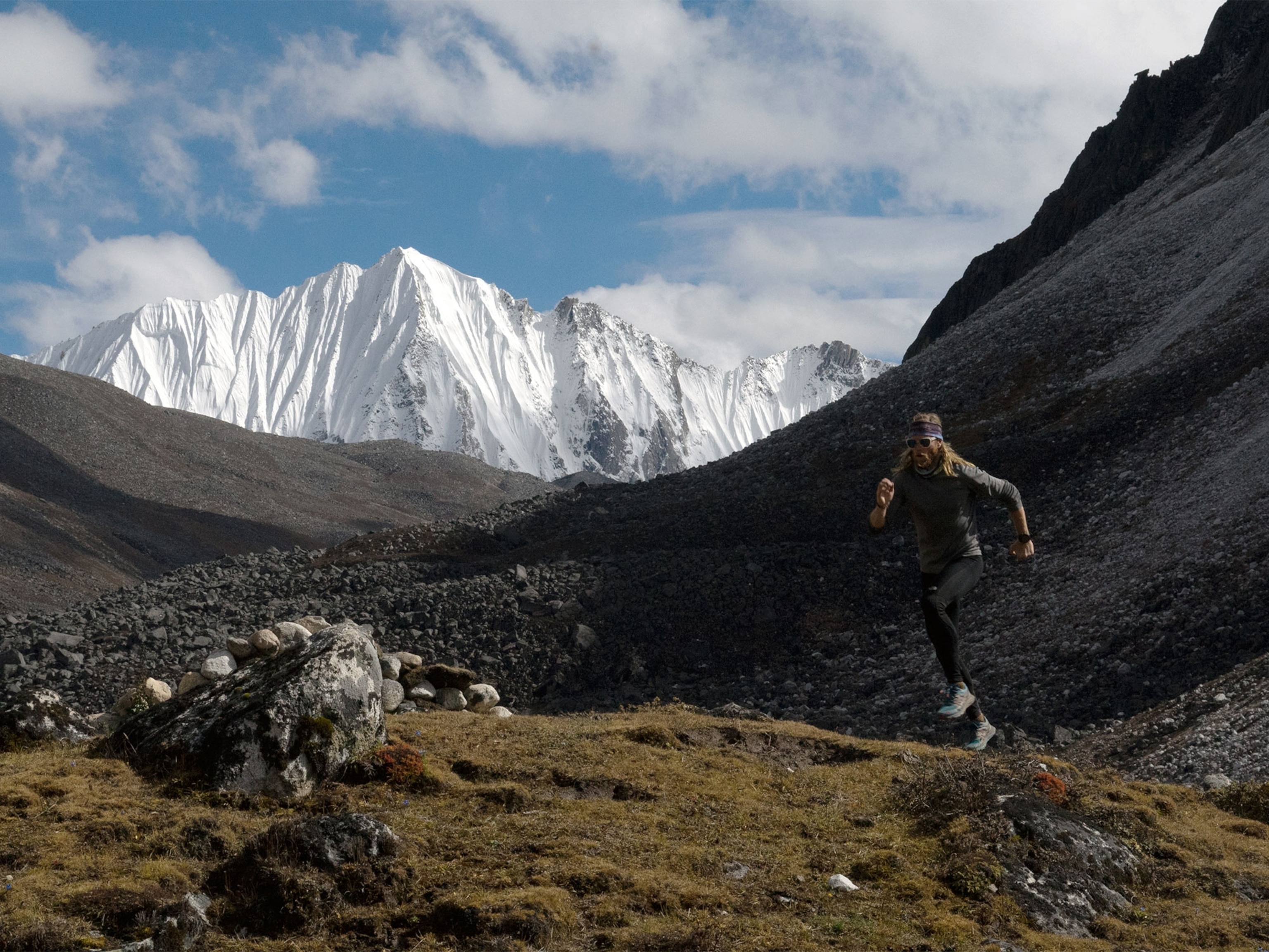 Chasing a Speed Record on One of the World’s Highest, Hardest Treks