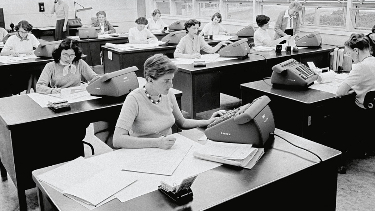 The Secret History of the Women Who Got Us Beyond the Moon | National ...