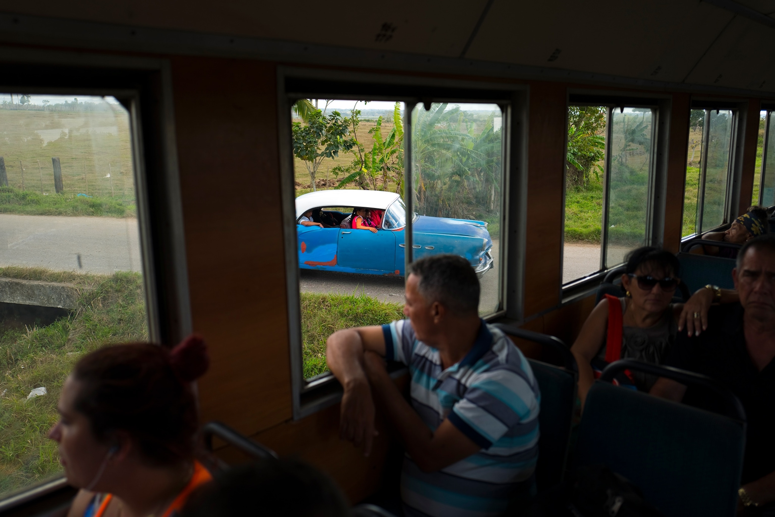 Pictures of Life Aboard Cuba's Aging Trains | National Geographic