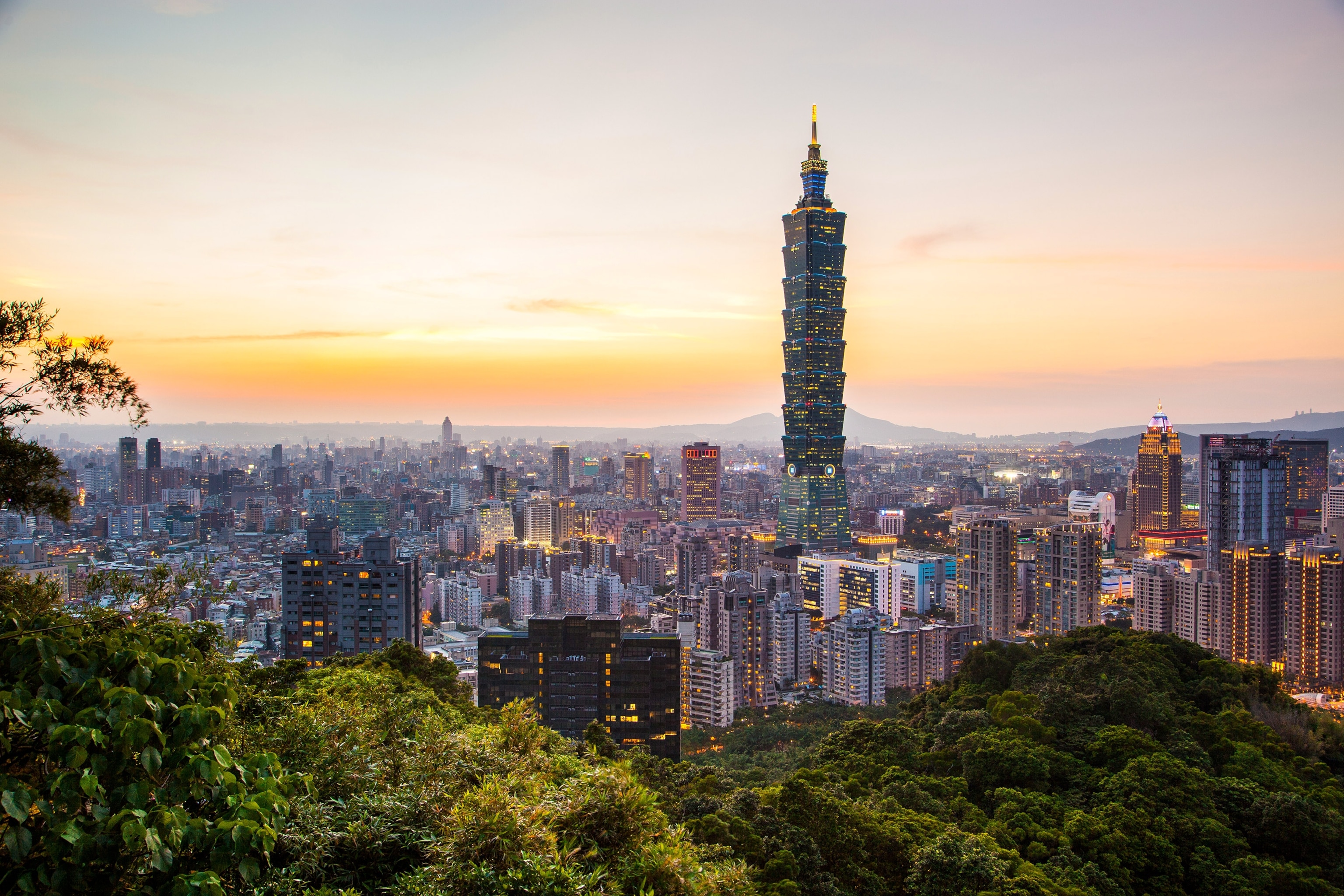 9 Architectural Wonders Inspired by Nature